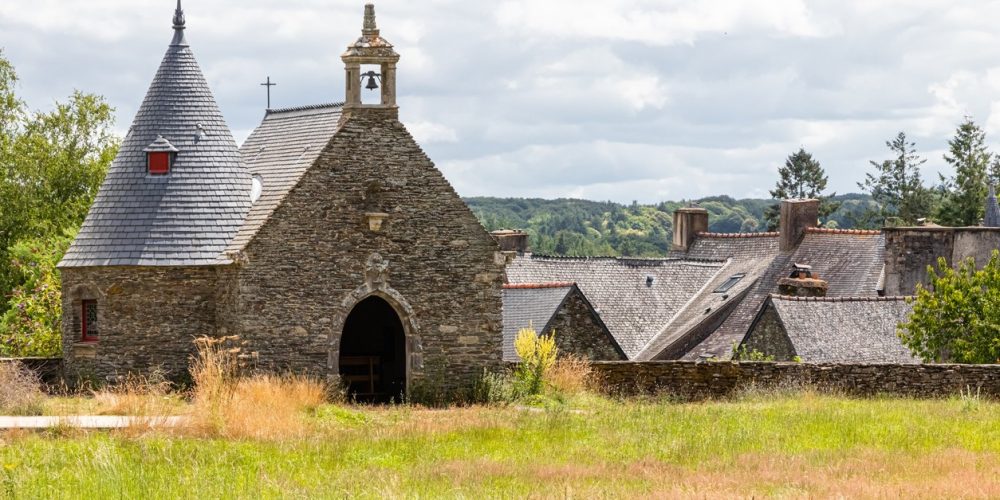 Nature and heritage break, camping at Rochefort-en-Terre - What to see ...