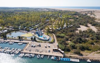 Camping LE RAN DU CHABRIER ** à Saint-Privat-de-Champclos Gard ...