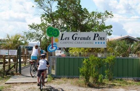 Camping SANGUINET PLAGE ***** à Sanguinet Landes - CampingFrance.com