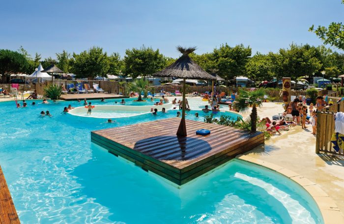 Camping LE LAC DE SANGUINET *** à Sanguinet Landes - CampingFrance.com