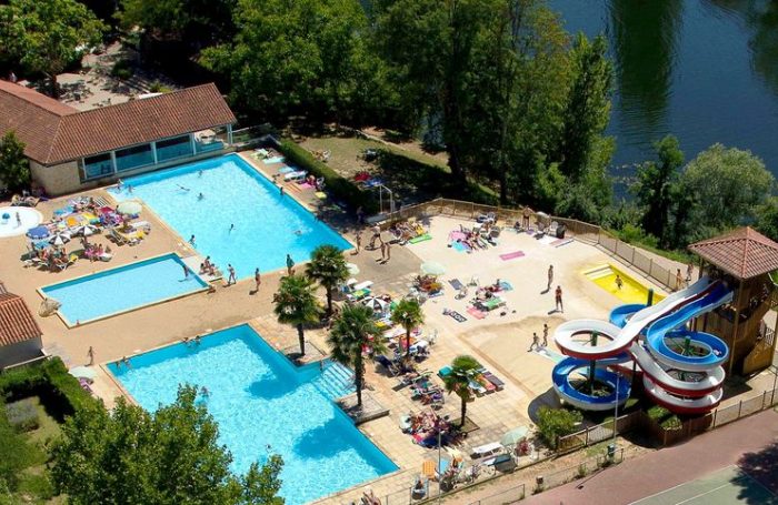 Camping DOMAINE DURAVEL **** à Duravel Lot - CampingFrance.com