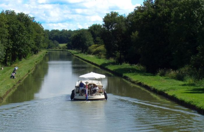 Campsite CAMPING DE NEVERS *** in Nevers Nièvre - CampingFrance.com