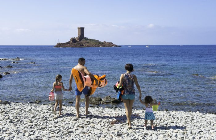 Camping LE DRAMONT *** à Saint-Raphaël Var - CampingFrance.com