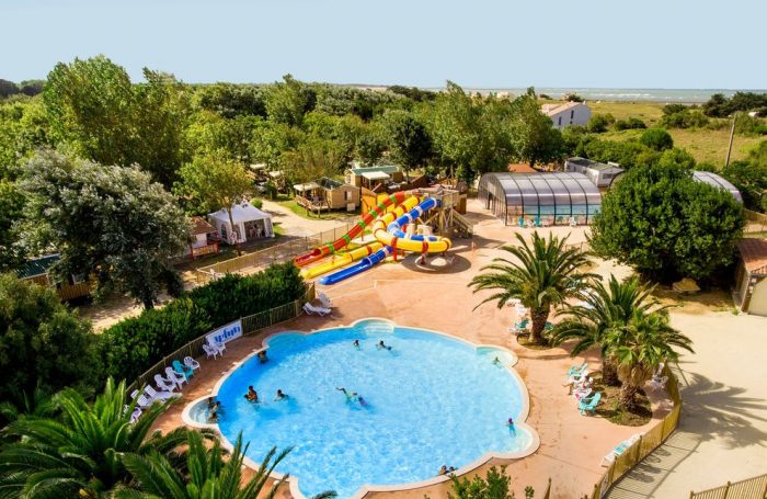Camping LES HUTTES **** à Saint-Denis-d’Oléron Charente-Maritime ...