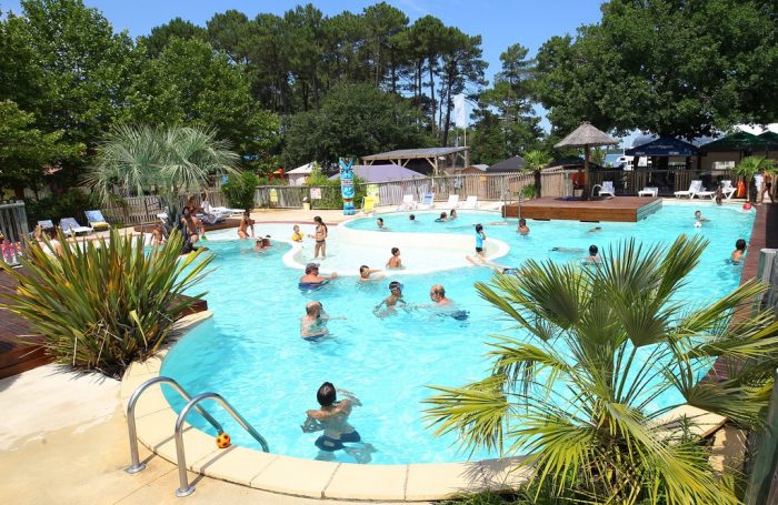Camping LE LAC DE SANGUINET *** à Sanguinet Landes - CampingFrance.com