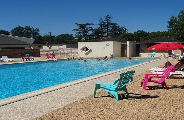 Camping LE PICOUTY *** à Payrac Lot - CampingFrance.com