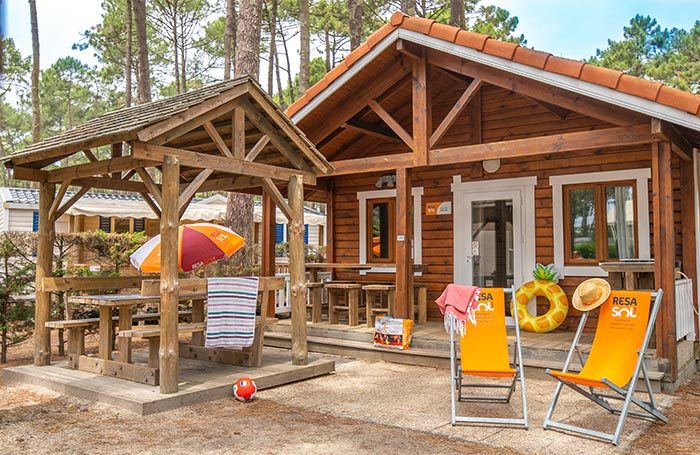 CAMPING VILLAGE RESORT & SPA VIEUX-PORT ***** en Messanges Landas ...