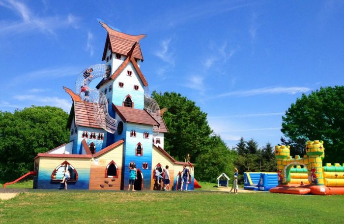 Camping DOMAINE DE KERVEL **** à Plonévez-Porzay Finistère ...