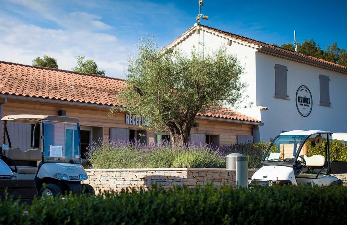 Camping LES MURES **** à Grimaud Var - CampingFrance.com